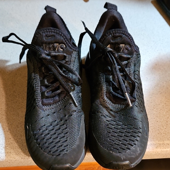 Nike | Shoes | Nike Air Max 27 Mens Black Sneakers | Poshmark